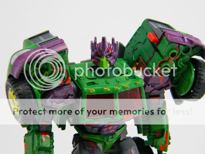 Minor/Repaint: - Generations TOXITRON | TFW2005 - The 2005 Boards