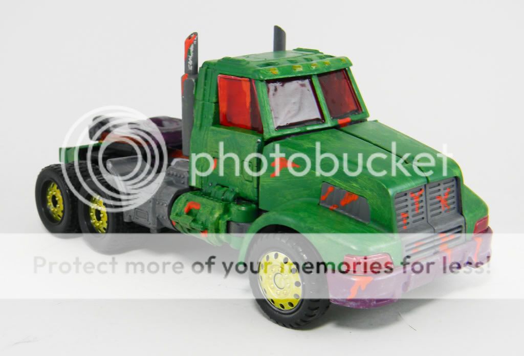 Minor/Repaint: - Generations TOXITRON | TFW2005 - The 2005 Boards