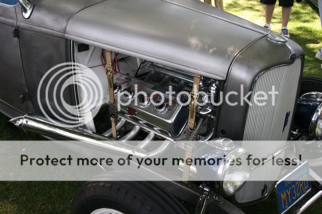 Methods for holding down a Model A hood with no hood sides...ideas ...