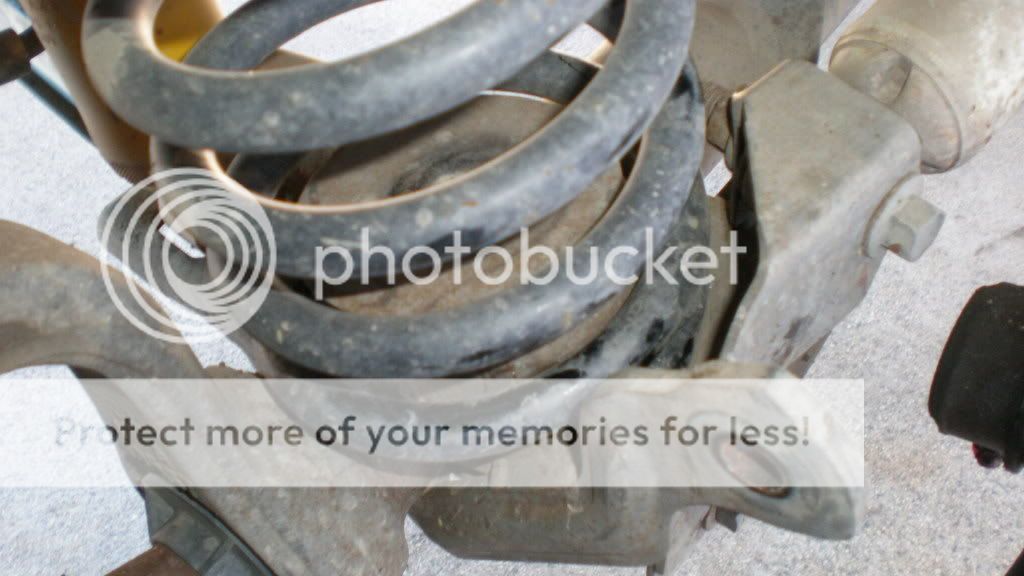 Front passenger-side coil spring rubbing frame? | Jeep Enthusiast Forums