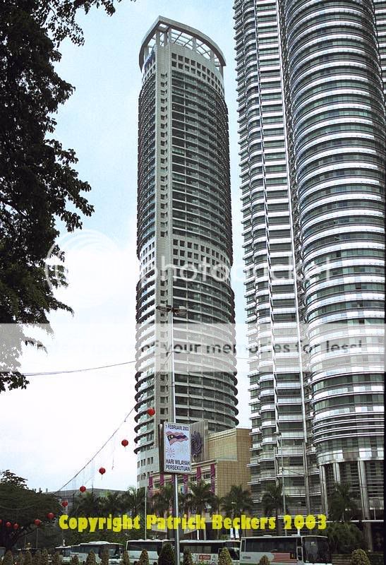 Menara Maxis l KUALA LUMPUR l 212m l 49fl - SkyscraperCity