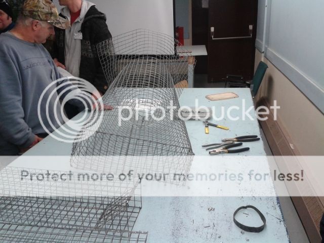 Canadian Trappers Talk Forum • View topic - Colony trap demo at FHA ...