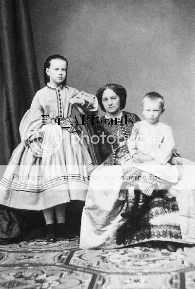Grand Duchess Marie Alexandrovna, Duchess of Edinburgh and Coburg