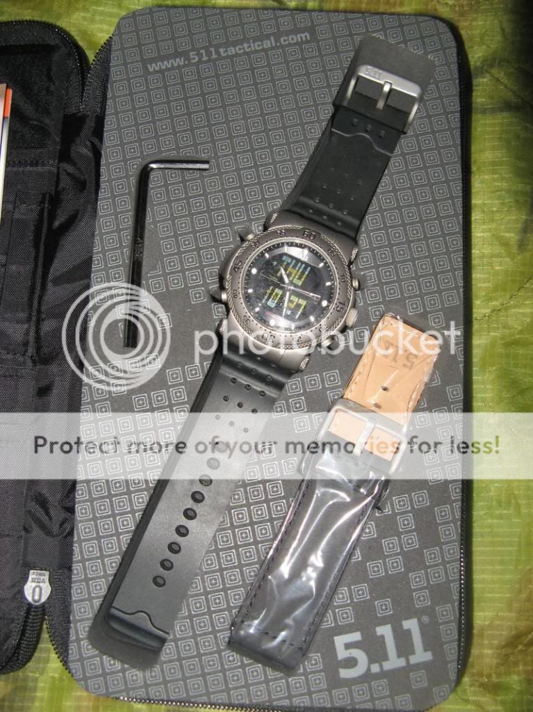 [Verkauf] - 5.11 H.R.T. Uhr mit Titangehäuse, Ballistikrechner und ...