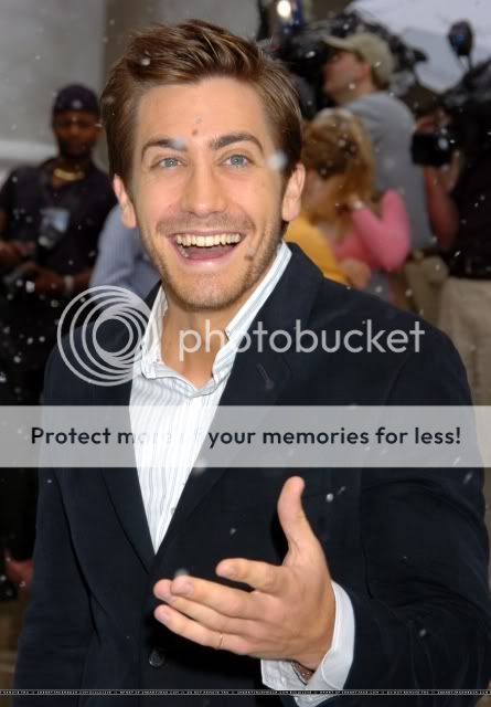 Jake Gyllenhaal - Jake Smile/Laugh Appreciation #7: Because Jake's ...