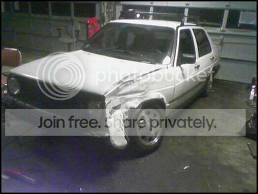 Uh oh, a banged up jetta... | VW Vortex - Volkswagen Forum