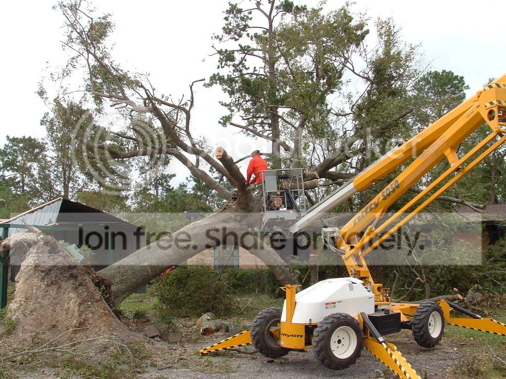 Bucket trucks... | Arborist, Chainsaw & Tree Work Forum