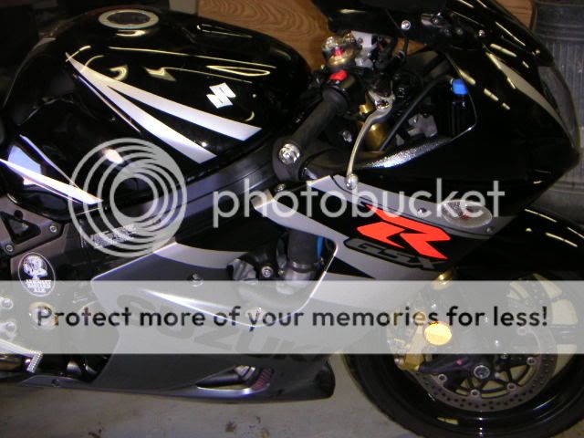 my sprayed and supercharged 05 zx10 @ ZX10R ZONE.com