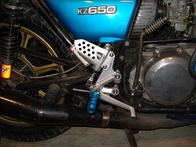 putting gsxr rearsets on a 75 cb550 | DO THE TON