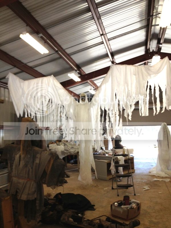 Our 25 ft Ghost | Halloween Forum