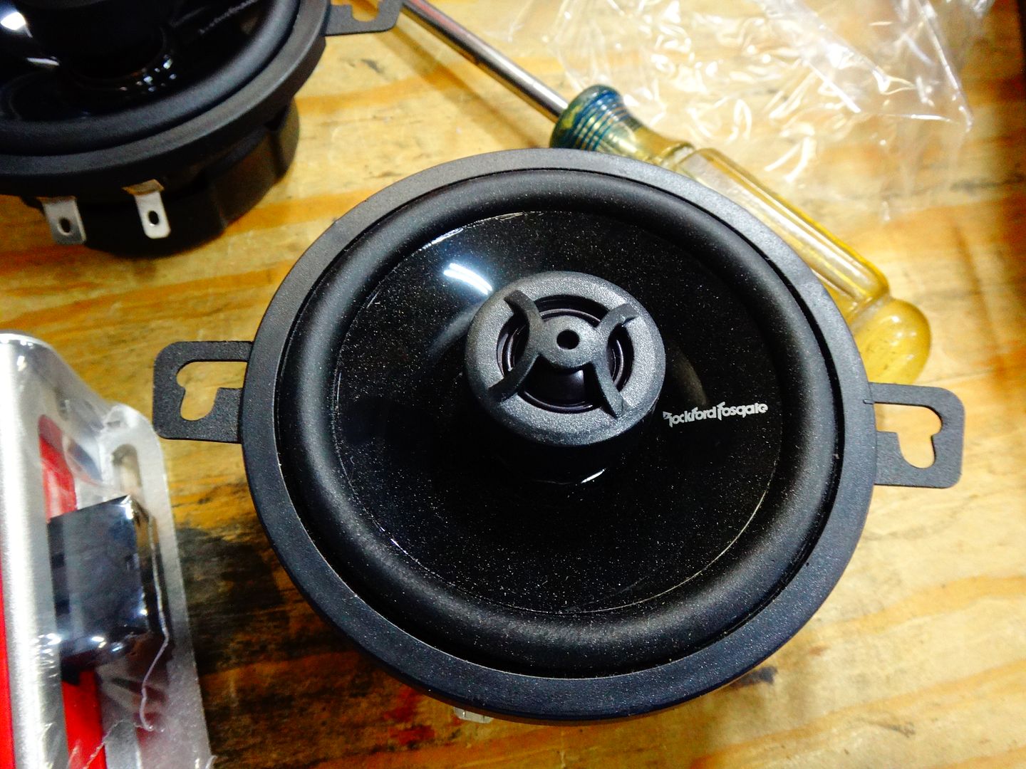 the SMD Briefcase -o- Bass .... Portable sound system for demonstrating ...