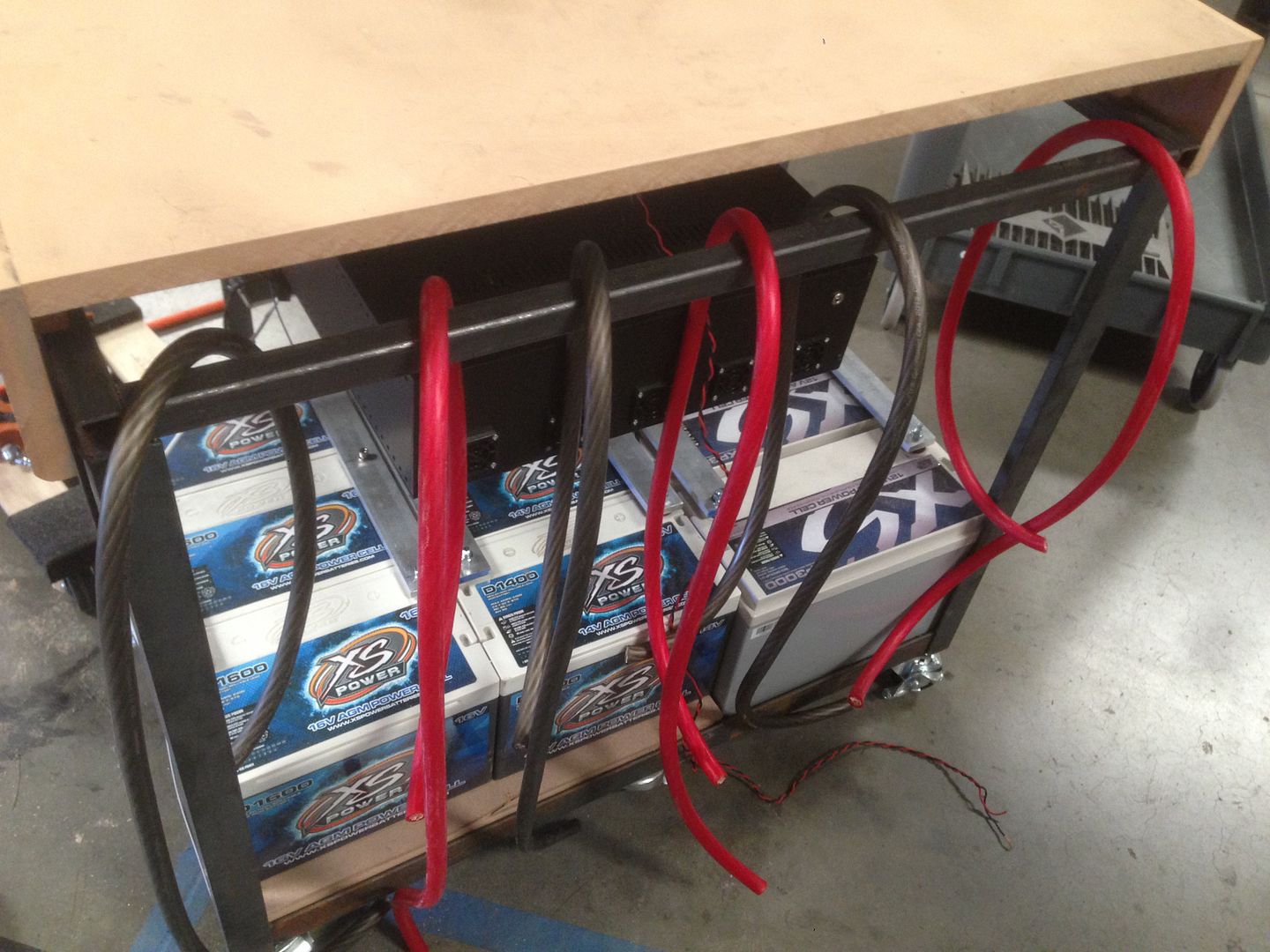 Mobile SMD AD-1 Test Bench - 12, 14 and 16v XS Power Battery Bank - D ...