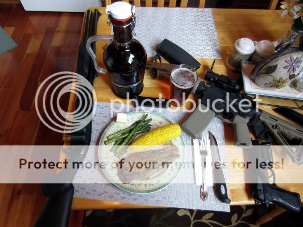 Lunch pic.....With pics of comely young lass and her growler. > General ...