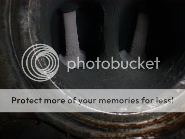 What does it mean if the back of the exhaust valves is white? | VW ...