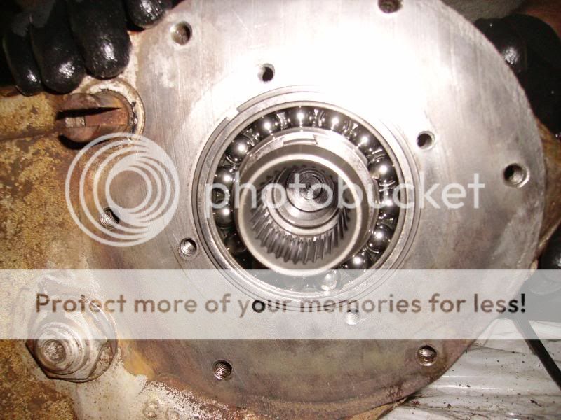 Np205 input gear swap and 32 Spline front output swap | Pirate 4x4