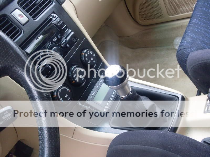 02 wrx seats + black dash | Subaru Forester Owners Forum