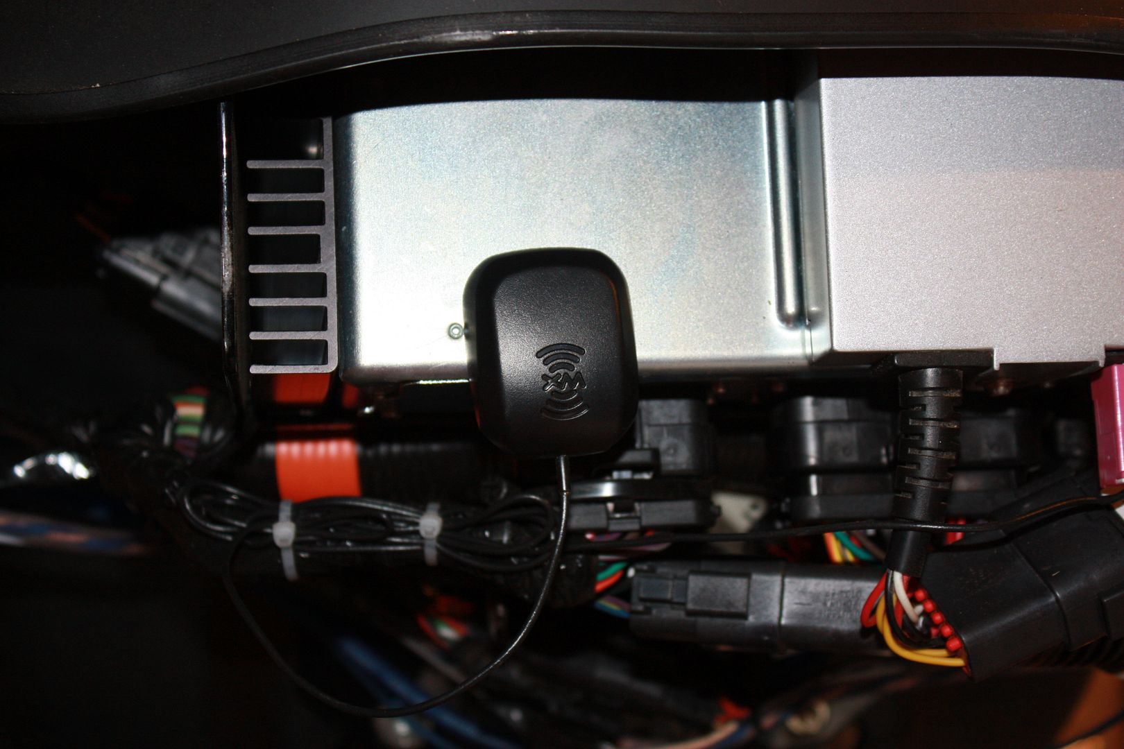 XM Radio module installation | Road Glide