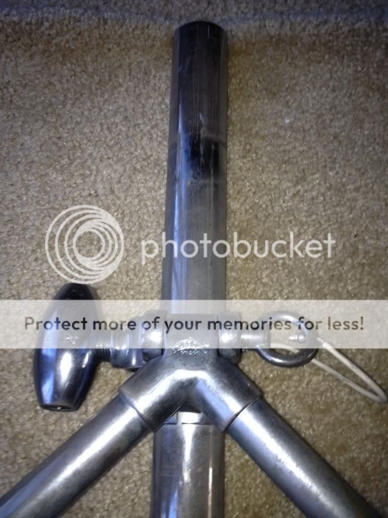 Lee Wishbone Jr. Outrigger Holders | Bloodydecks