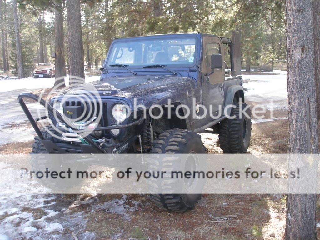 97 TJ on 35 Boggers | Pirate 4x4