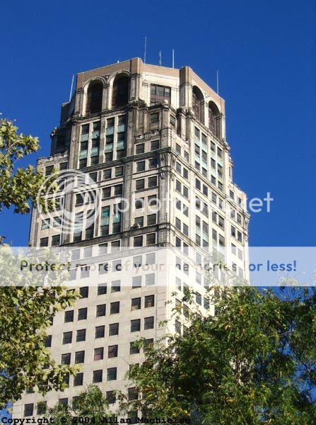 Exploring Broderick Tower - Detroit - UrbanPlanet.org