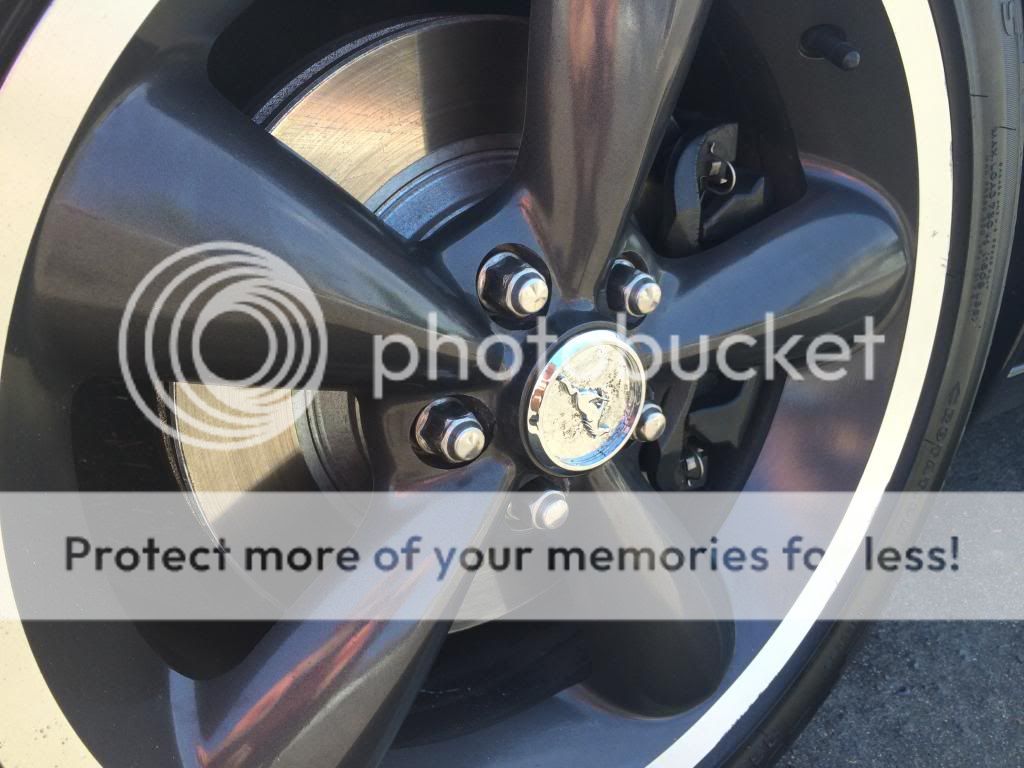 Anyone have an extra tri-bar wheel center cap? | Ford Mustang Forum