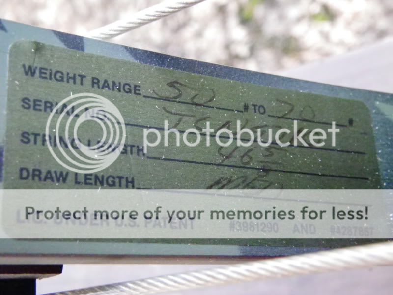 Mint Oneida Tomcat X-80 archery bow, w/ tons of extras