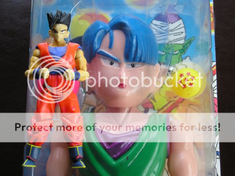 Does anyone here know about Bootleg DBZ action figues? • Kanzenshuu