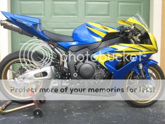 Post pics of your bike with Marchesini wheels.... differnt color ...