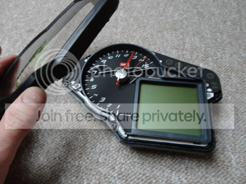 Repairing my wayward tacho needle by disassembling the clocks (pics)