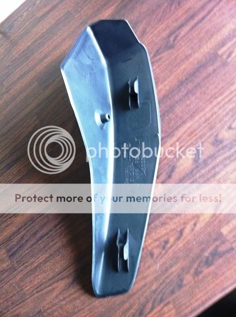 HOW TO: Install Aluminium Footrest | VW Tiguan Forum