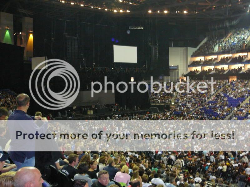 O2 Floor Seating Update