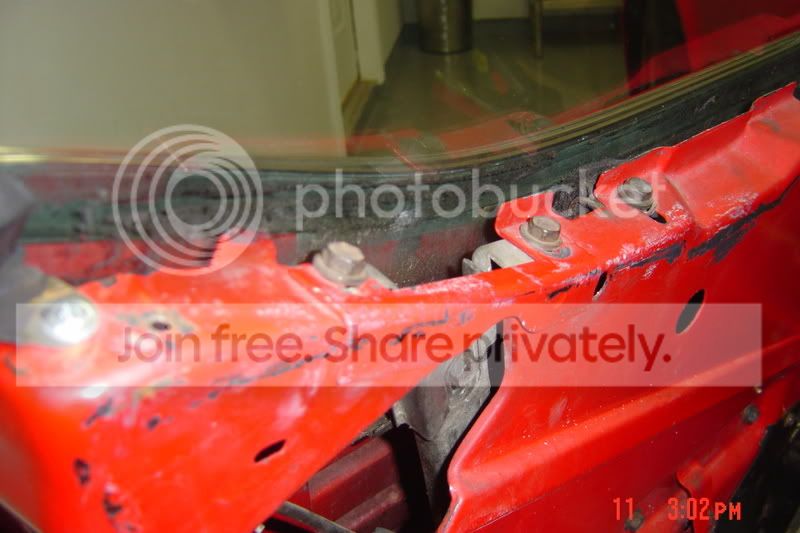 Procedure for replacing side window guide roller - CorvetteForum ...