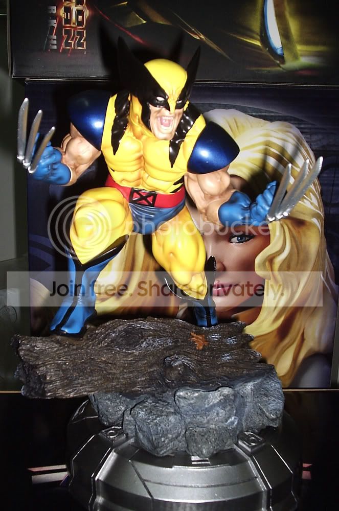 Joy!My DangerRoom Wolverine! Snikt! ^^ - Statue Forum