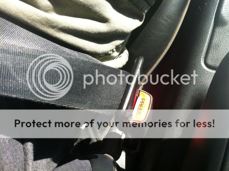 driver seat belt fraying...and i dont know why | Lexus IS Forum